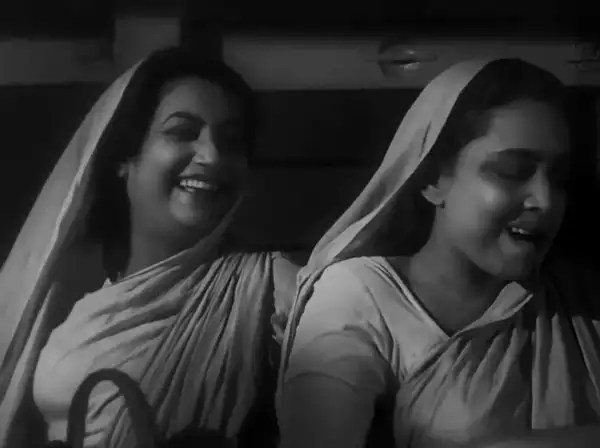 Nirjan Saikate (Tapan Sinha) India