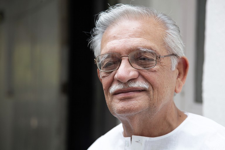 Gulzar gets Lifetime Achievement Award at Imagineindia 2025